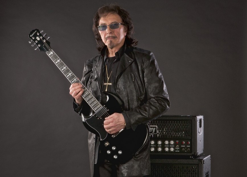 FELIZ CUMPLEAÑOS NO. 70 Tony Iommi, así nació el metal – RadioCensura